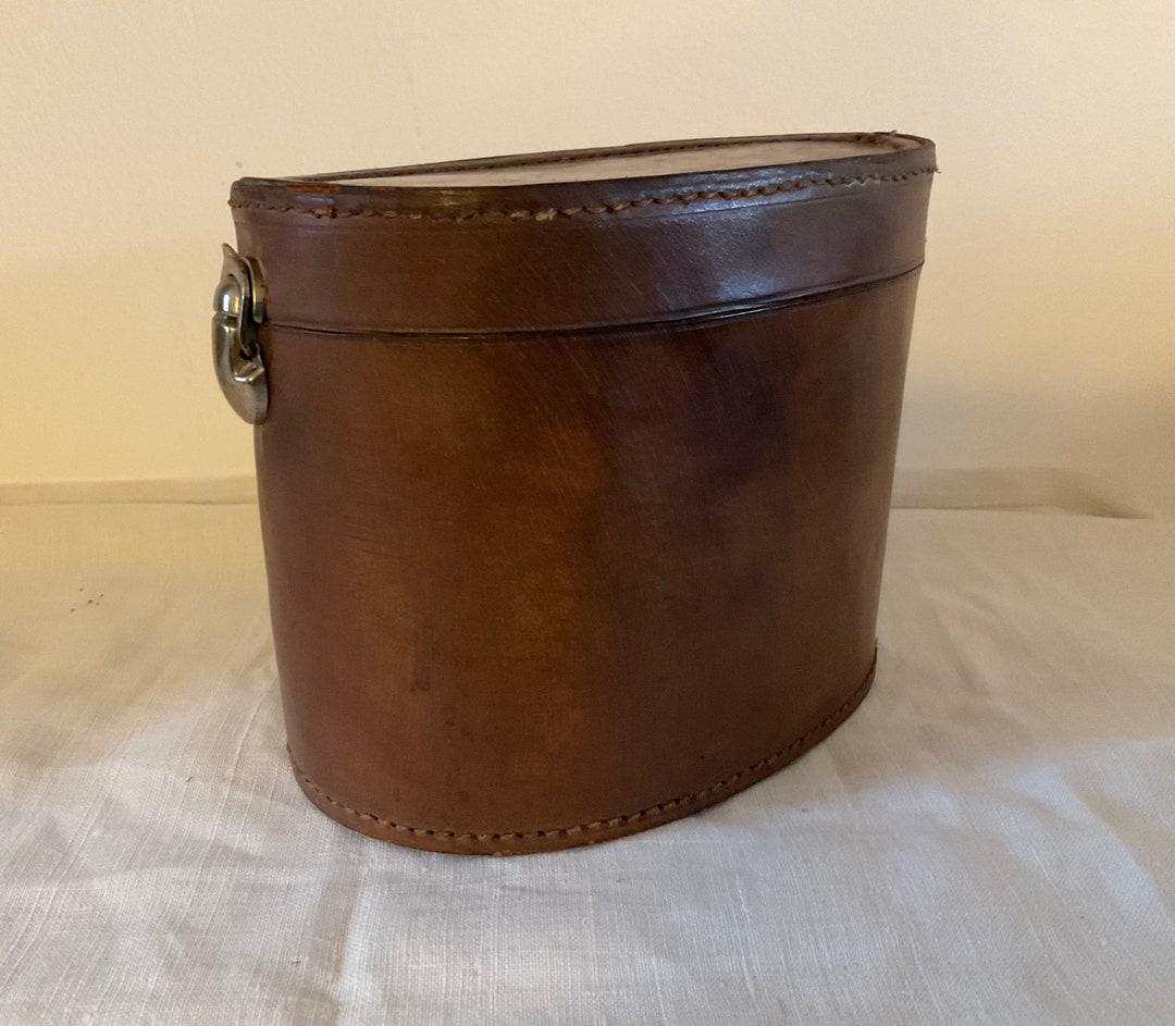 Fabulous Vintage French Leather Collar Box With Original Collars - Etsy