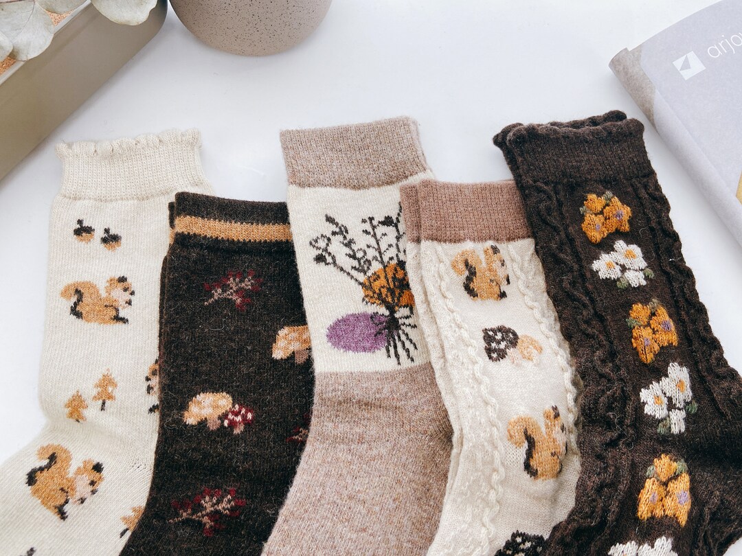 Winter Wool Socks Floral Cozy Socks Women Cute Animal Pattern Socks ...