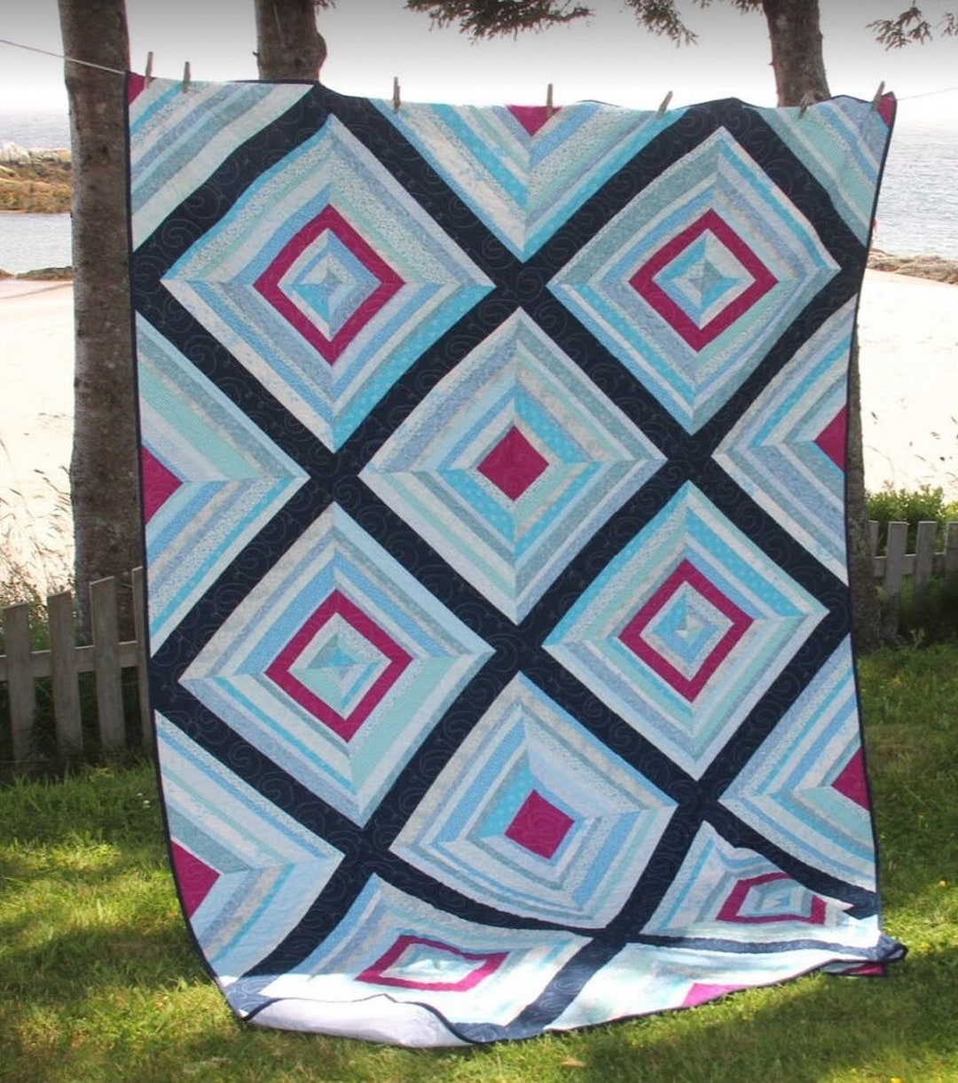Big, Bold and Beautiful, Non Traditional Pattern , Modern Colours, Lap ...