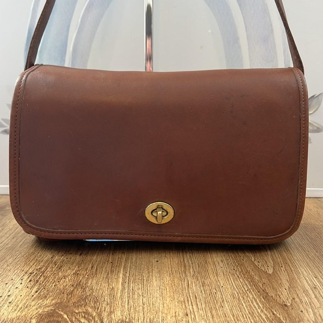 Coach Vintage Leather Ridgefield Flap Turnlock Style 9812 in British ...