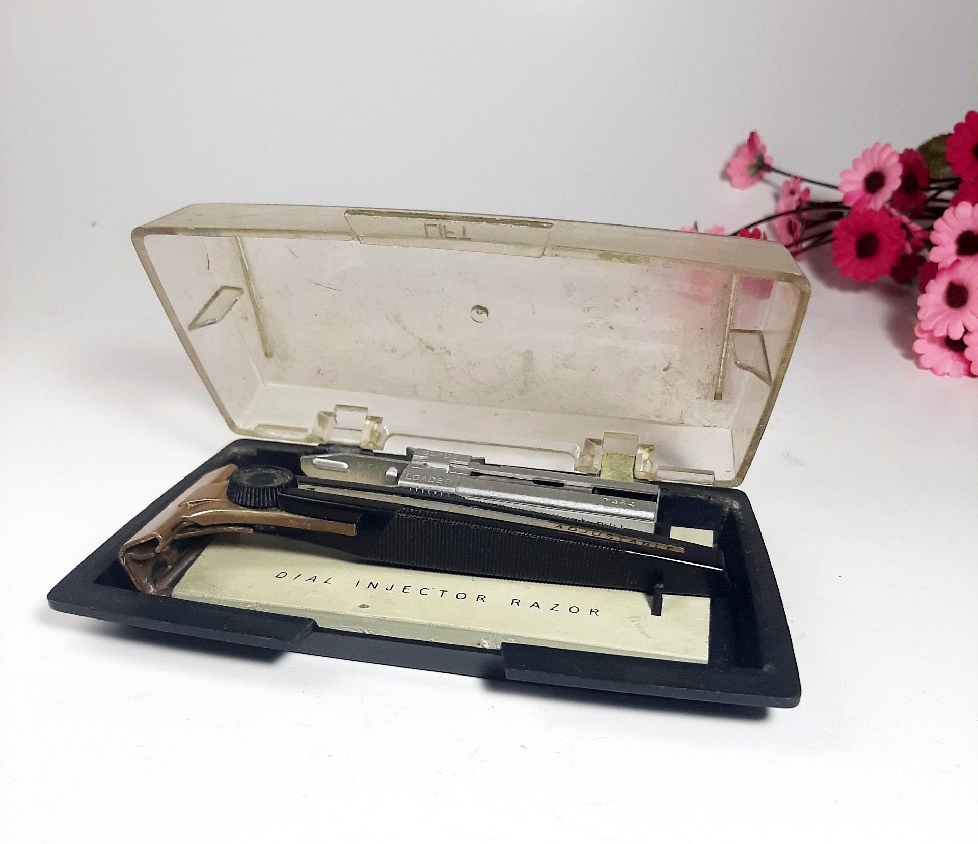 Vintage Safety Kit Razor and Stainless Blades, SCHICK Brand, Shaver ...