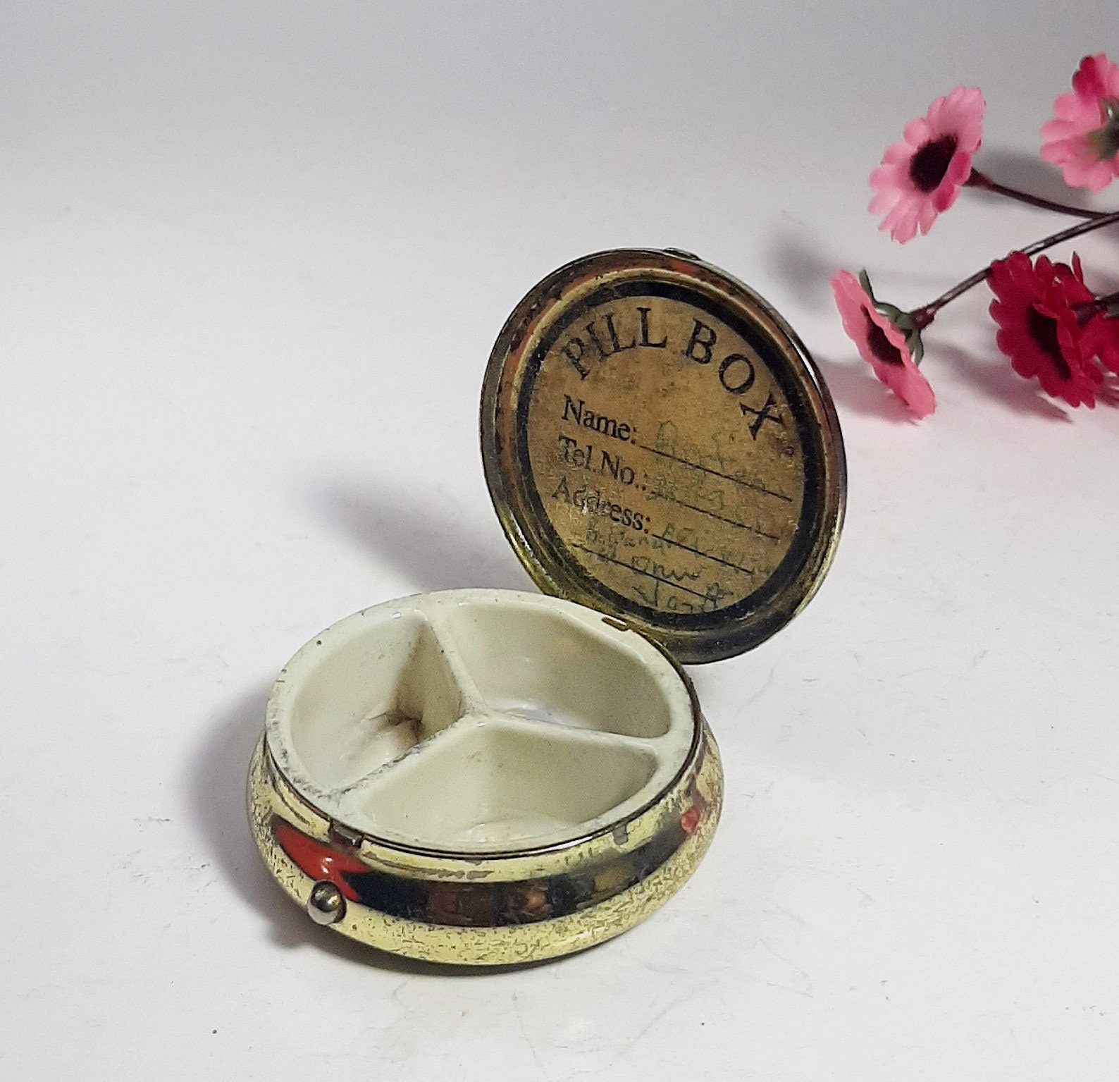 Oval Pill Box, Vintage, Gold Pill Box, New Vintage Pill Box, Collection ...