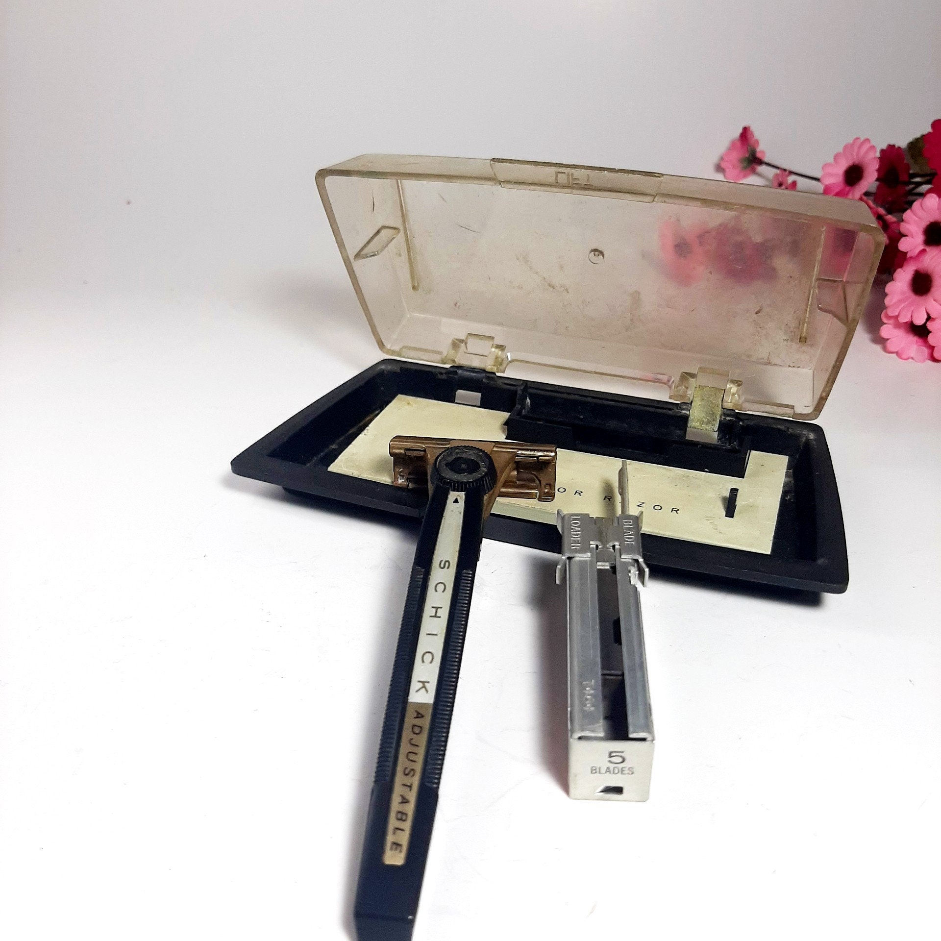 Vintage Safety Kit Razor and Stainless Blades, SCHICK Brand, Shaver ...