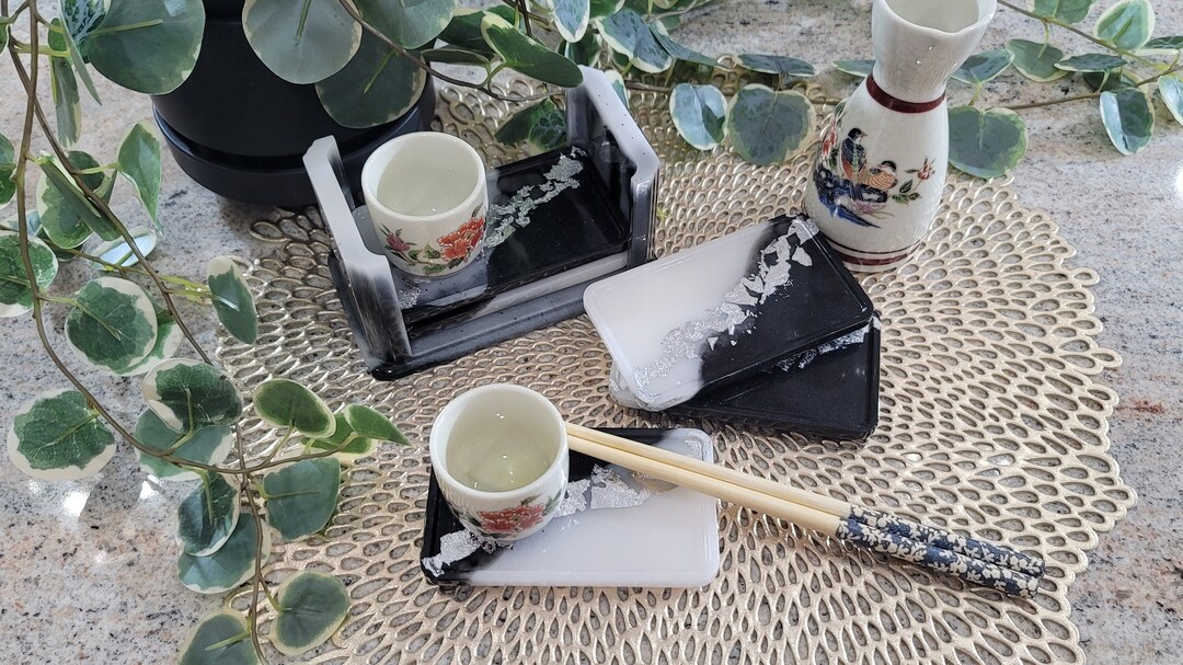 Handmade 4-piece Marble Black and White Resin Coaster Set With Base and ...