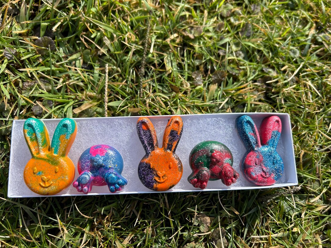 Adorable Bunny and Tail Crayons Set - Easter Drawing Supplies - Etsy