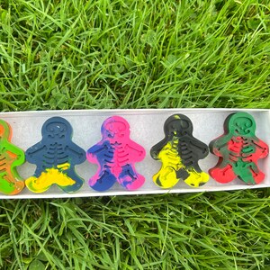 Spooky Skeleton Crayons Set - Etsy