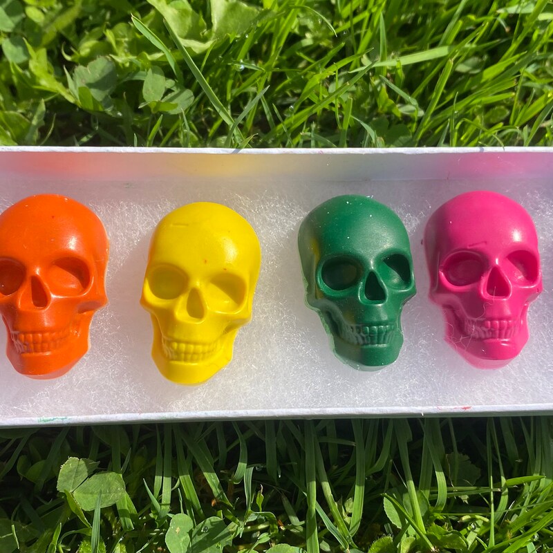 MakaylasCrayons - Etsy