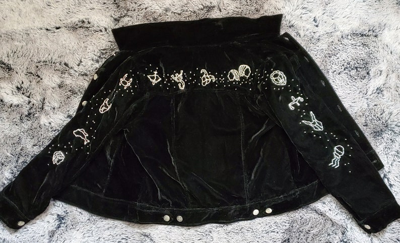 Celestial Zodiac Hand Embroidered Black Velvet Jacket Size Medium Star ...