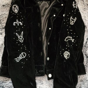 Celestial Zodiac Hand Embroidered Black Velvet Jacket Size Medium Star ...