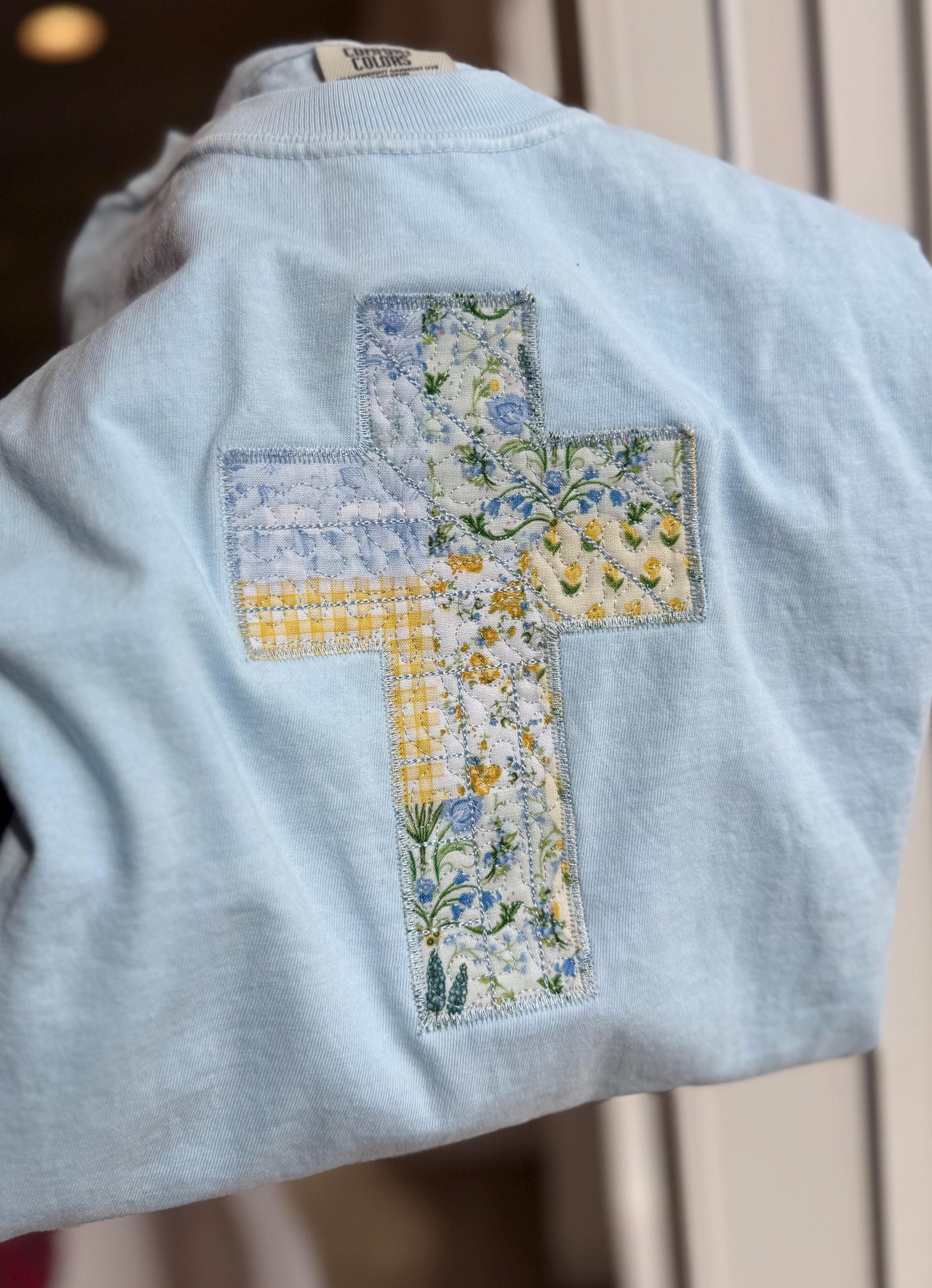 Patchwork Cross T-shirt, Quilted Sweatshirt, Vintage Look Clothing ...