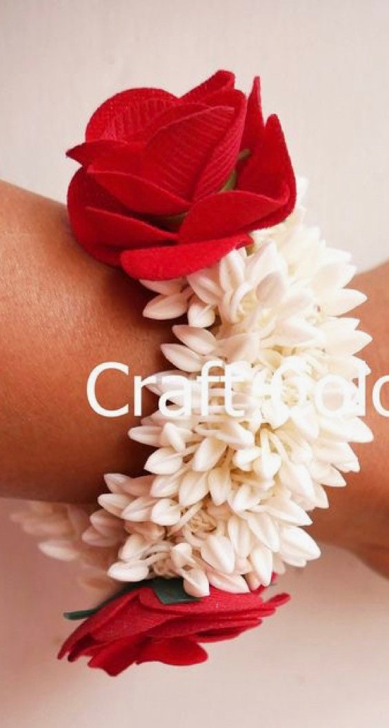 Floral Gajra: Desi Wedding Jewelry (handmade) - Etsy