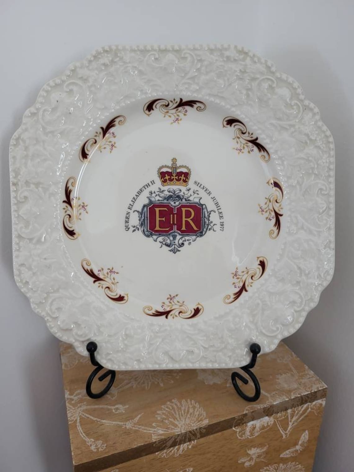 Queen Elizabeth II, Silver Jubilee 1977 Commemorative Plate, Royal ...