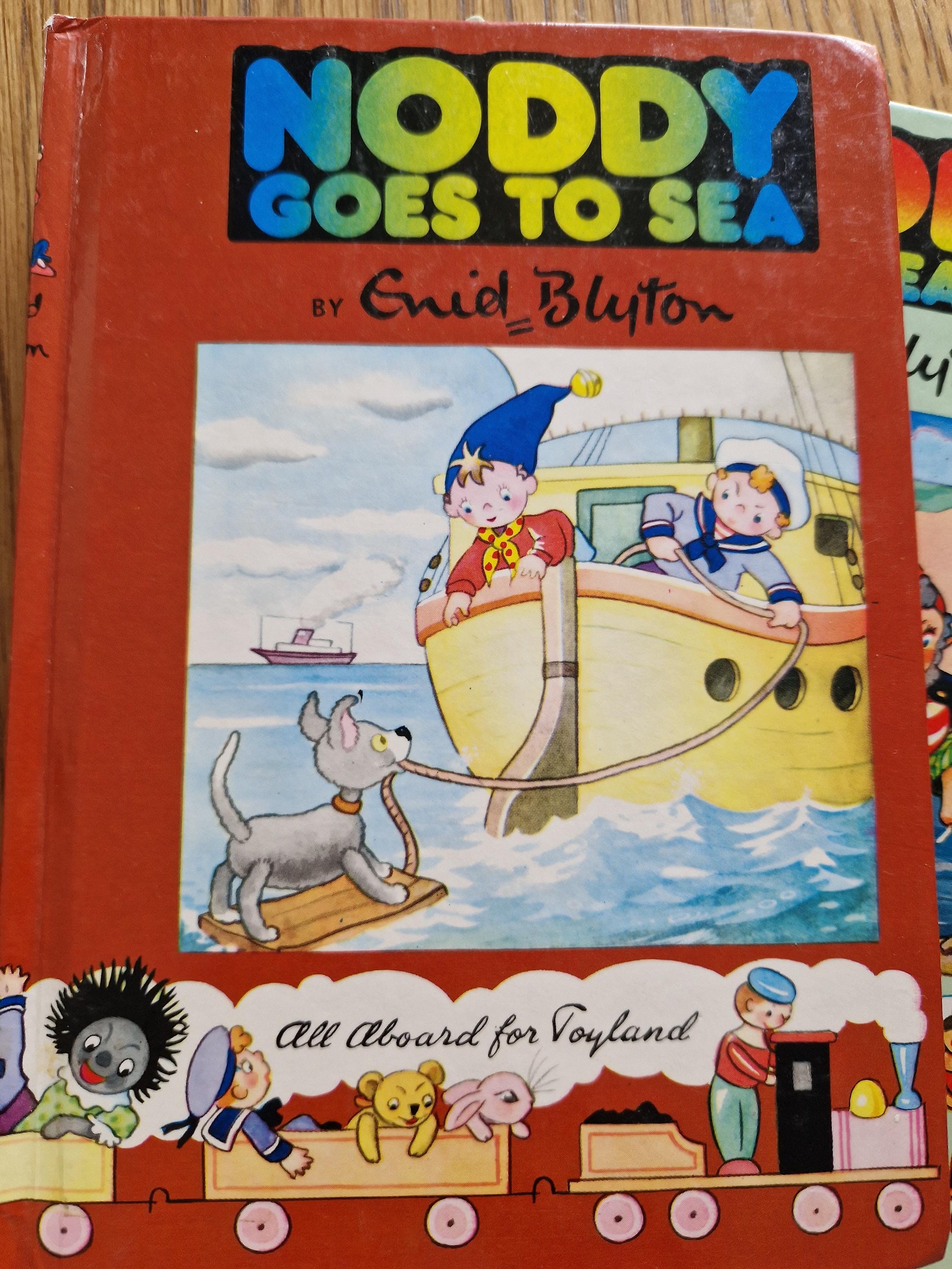 Vintage Childrens Book. Noddy at the Seaside, Noddy Library, Enid ...
