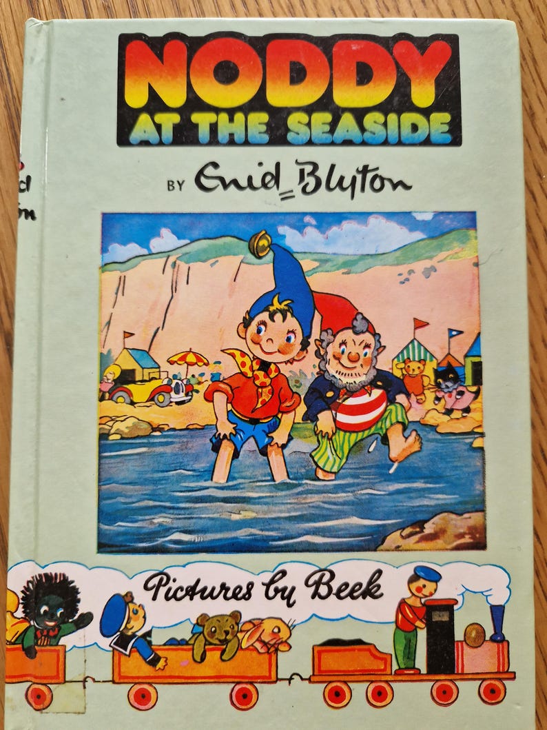 Vintage Childrens Book. Noddy at the Seaside, Noddy Library, Enid ...
