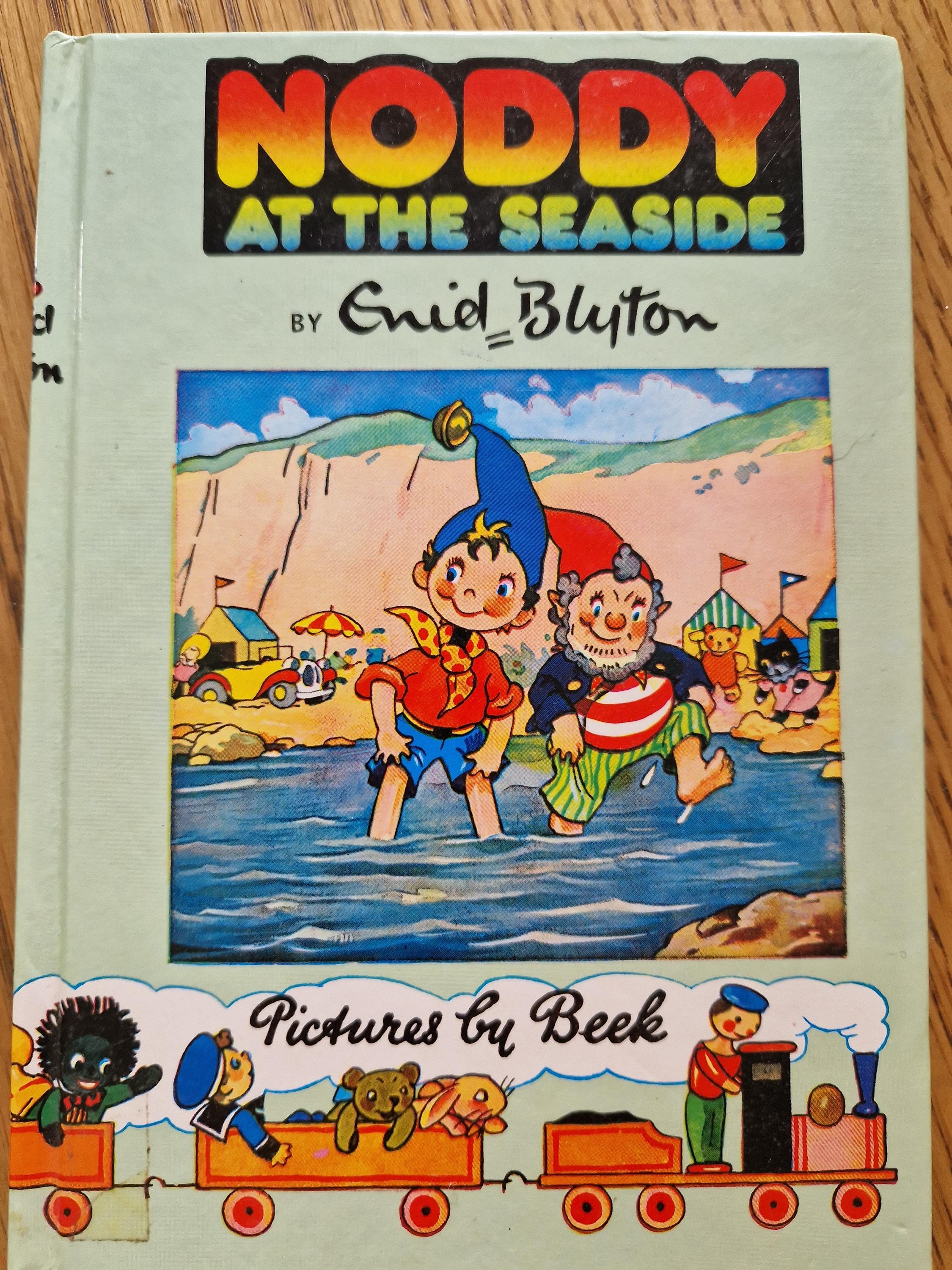 Vintage Childrens Book. Noddy at the Seaside, Noddy Library, Enid ...