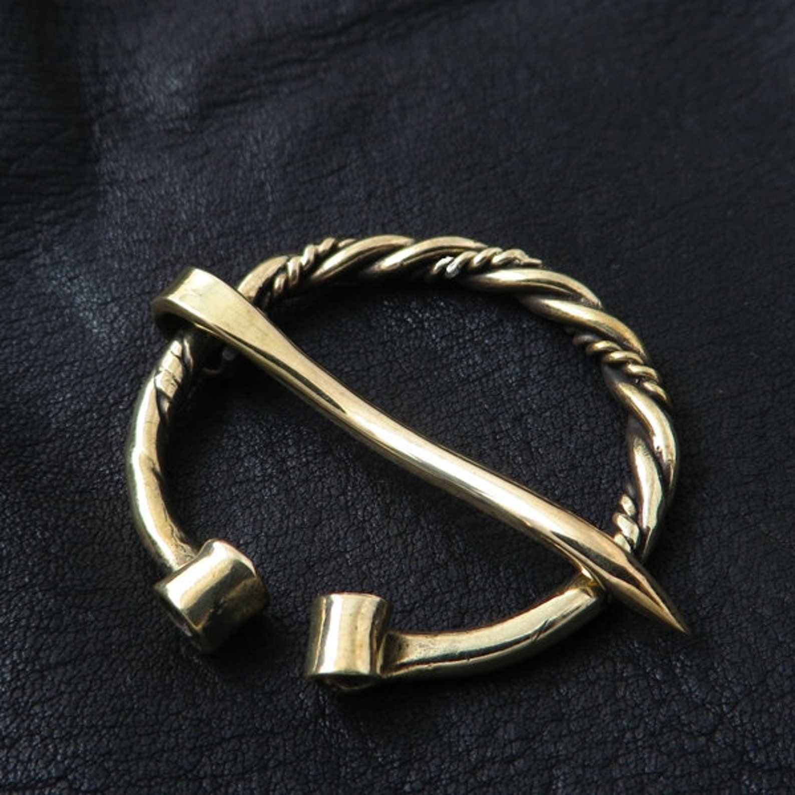 Solid Brass Medieval Penannular Brooch. Fibula. Medieval - Etsy