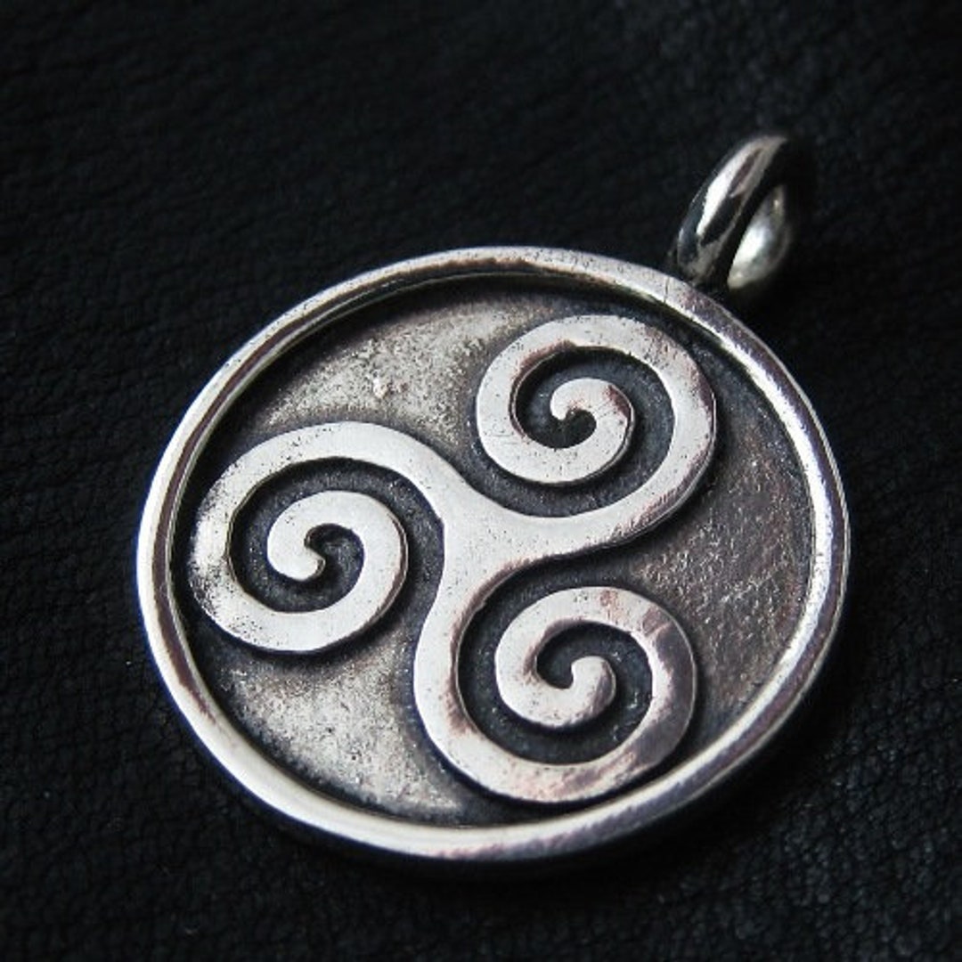 925 Silver Triskelion Amulet. Triskel. Symbol. Celtic Jewelry. Pagan ...