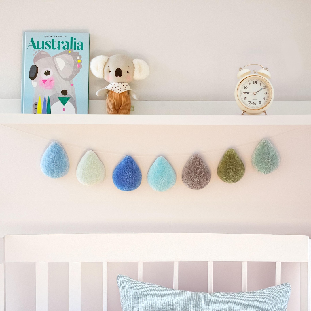 Tufted Raindrop Garland: Baby Nursery Decor, Blue Acrylic Yarn - Etsy