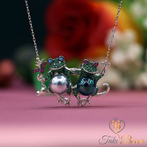 Frog Necklace, Frog Jewelry, Pearl Pendant, Frog Prince, Cute Frogs ...