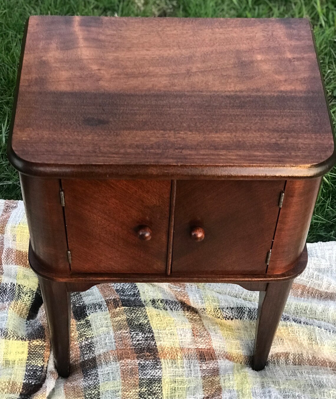 Small Vintage Side Table - Etsy