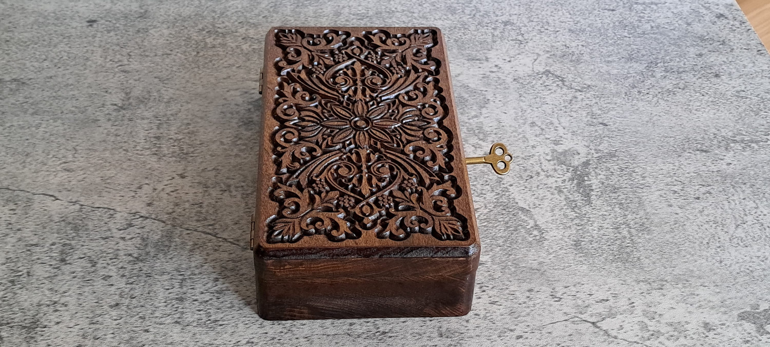Decorative Carved Wood Locking Box With Key. Perfect for Jewerly ...