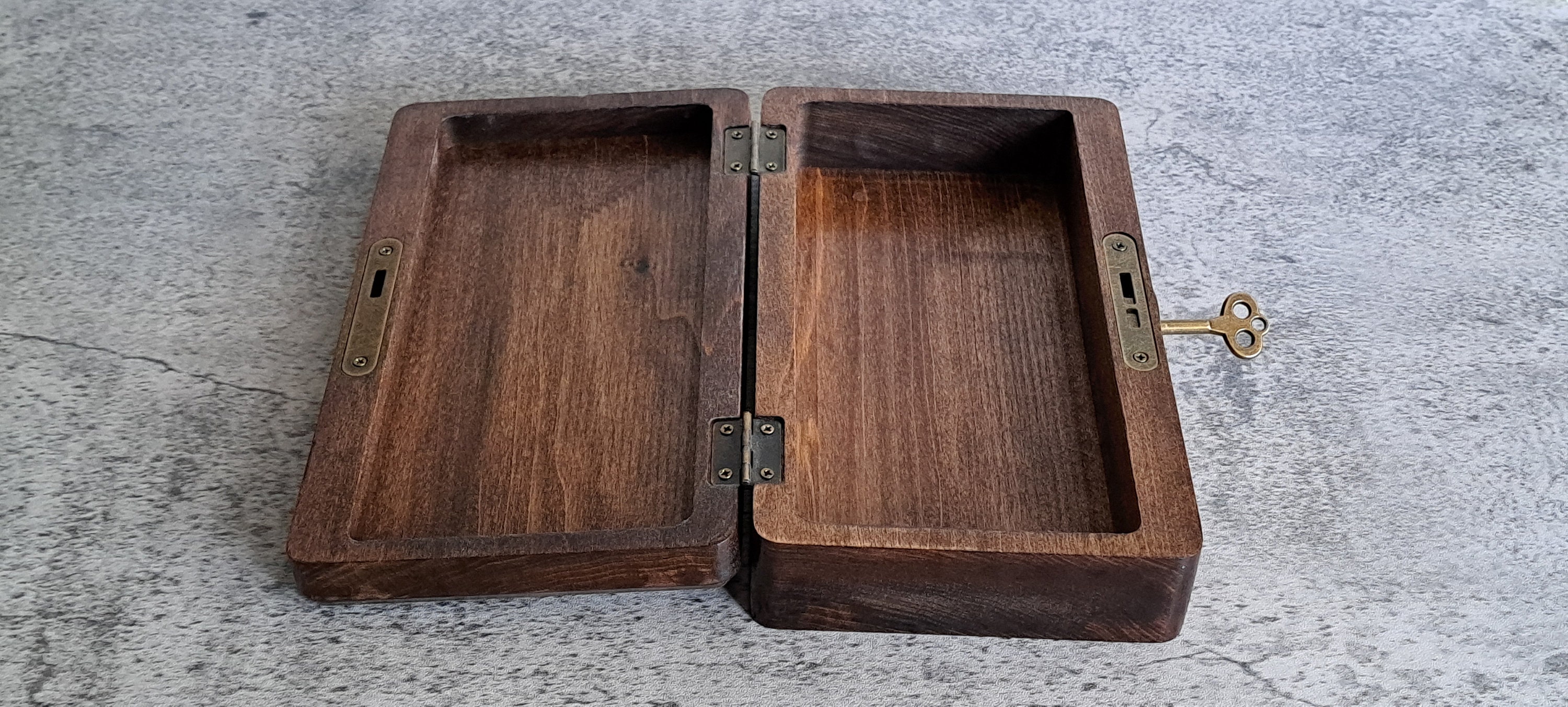 Decorative Carved Wood Locking Box With Key. Perfect for Jewerly ...