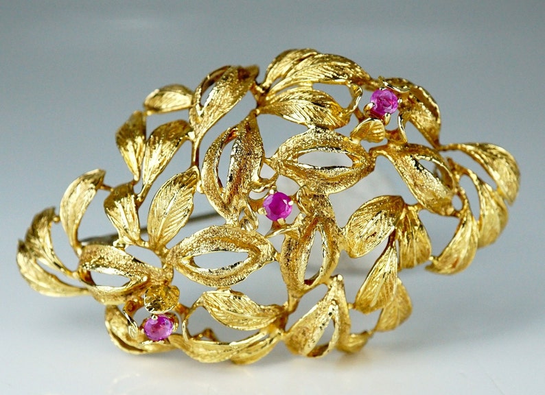 Vintage 18 Carat Gold Ruby Brooch - Etsy