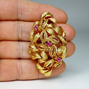 Vintage 18 Carat Gold Ruby Brooch - Etsy