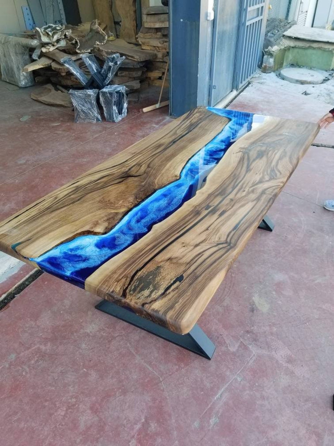 Wavy Ocean Design Resin Table , Clear Epoxy Table , Luxury Dining Table ...