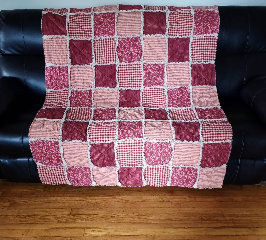 Rag Quilt in Farmhouse Rusty Red and Tan, You Choose the Size - Etsy