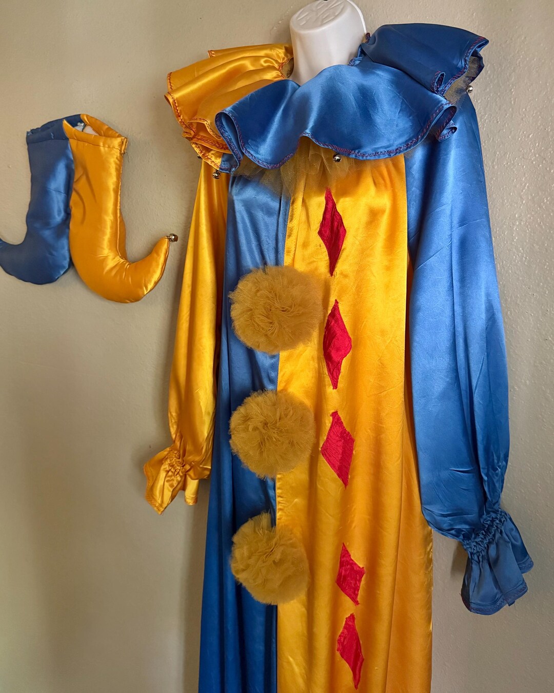 Vintage Rayon Satin Jester Clown Costume, W/ Hat & Ruff, Adult M - XL ...