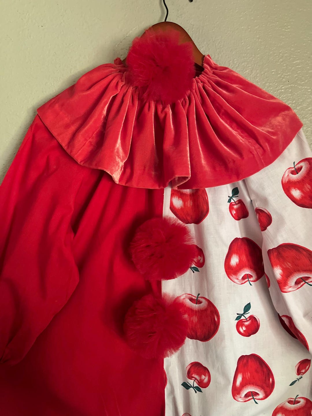Vintage Clown Costume W/ Pompoms, Velvet Neck Ruff, Satin Ribbon, Adult ...