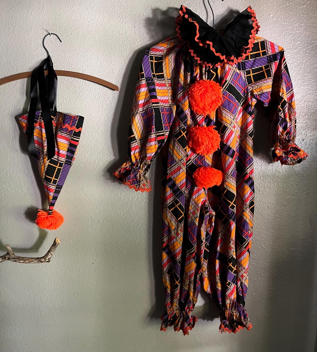 Vintage Halloween Costume, Beautiful Homemade Clown Costume, Hat, Neck ...