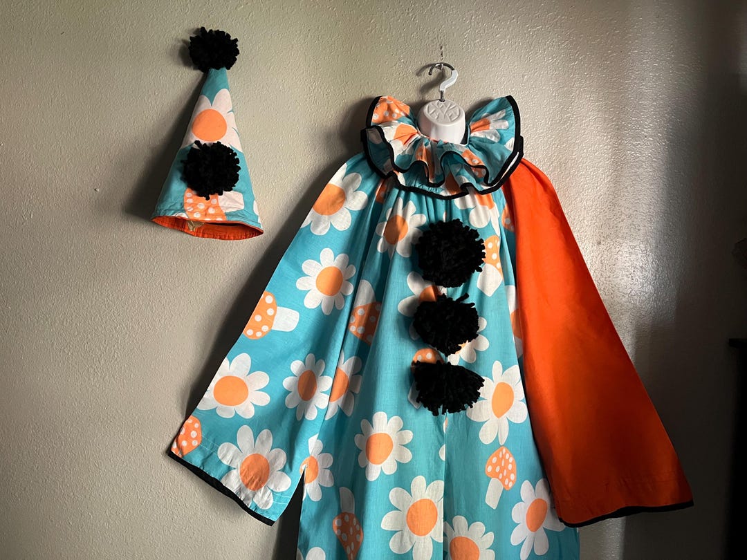 Vintage 1960s Clown Costume W/hat & Ruffle, Homemade Halloween Costume ...
