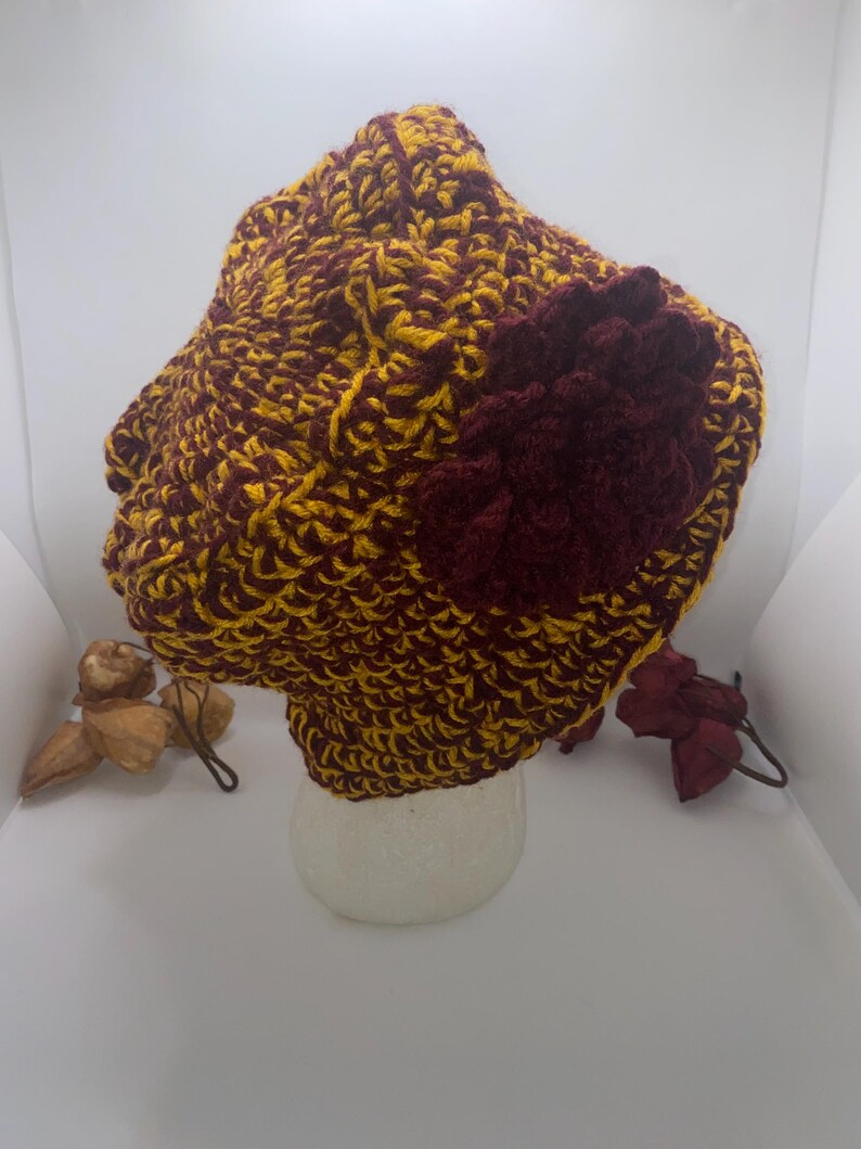 USC Trojans Crochet Hat: Gold & Crimson Beanie, Handmade College ...