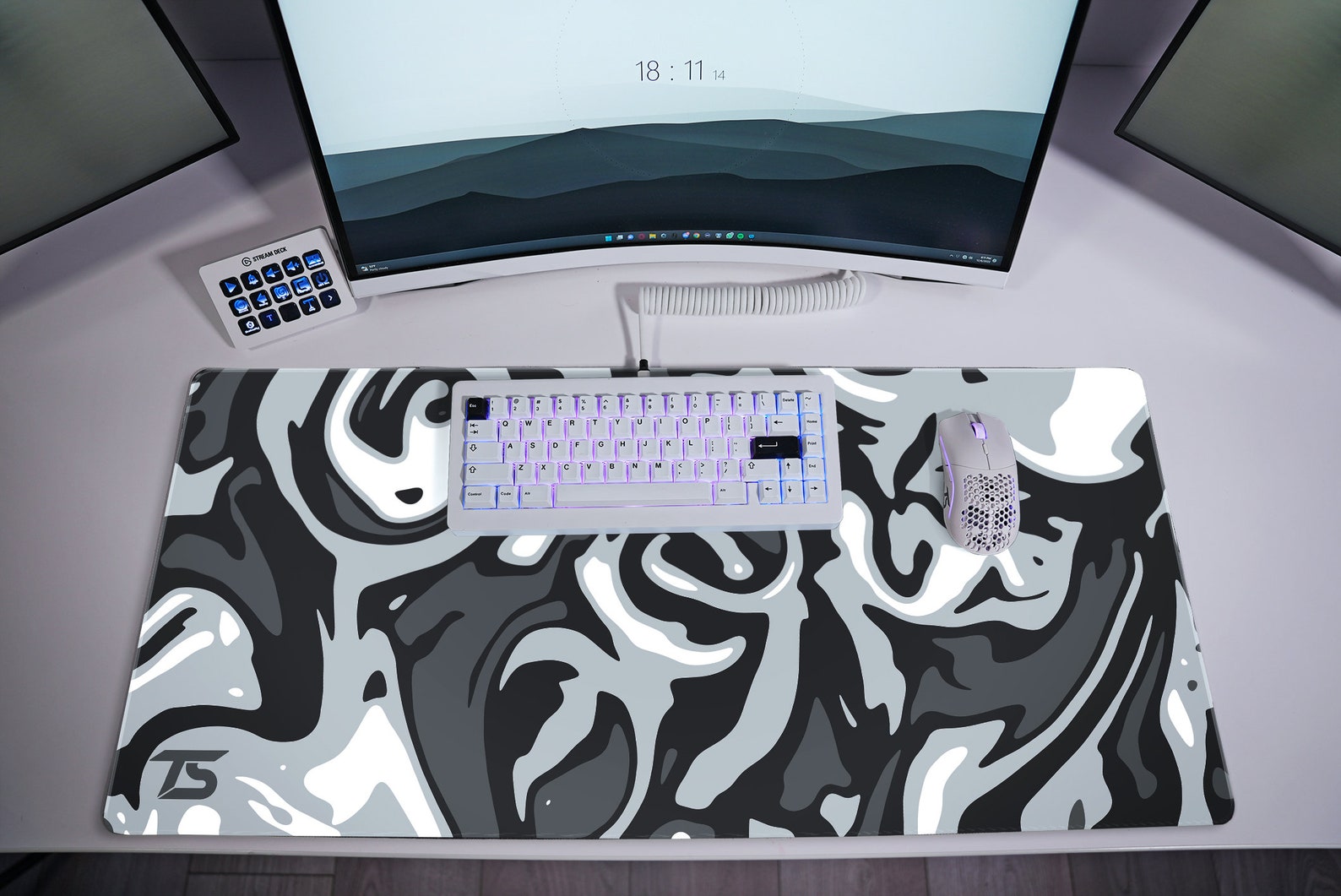 Techsource Mousepad Camo Black XL 900x400cm/36x16 With Stitched Edges ...