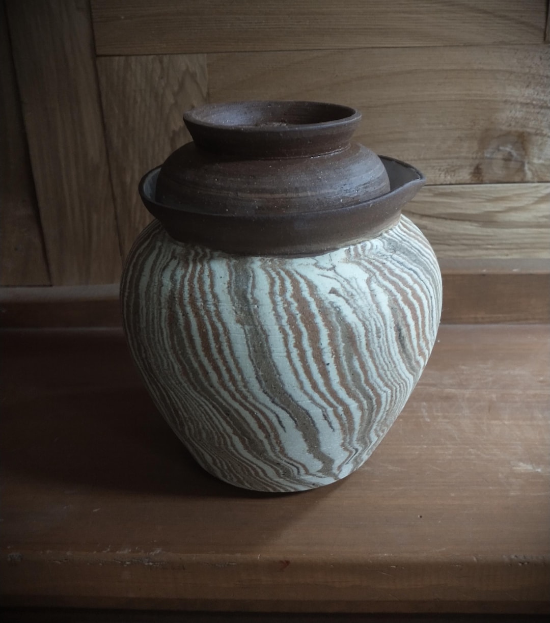 Handmade 6-cup Onggi Fermentation Crock: Swirled Clay Kimchi Jar - Etsy