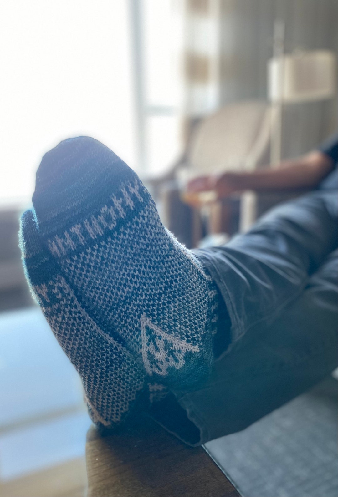 Simple Colorwork Sock Knitting Pattern, Knit Sock Pattern for Men and ...