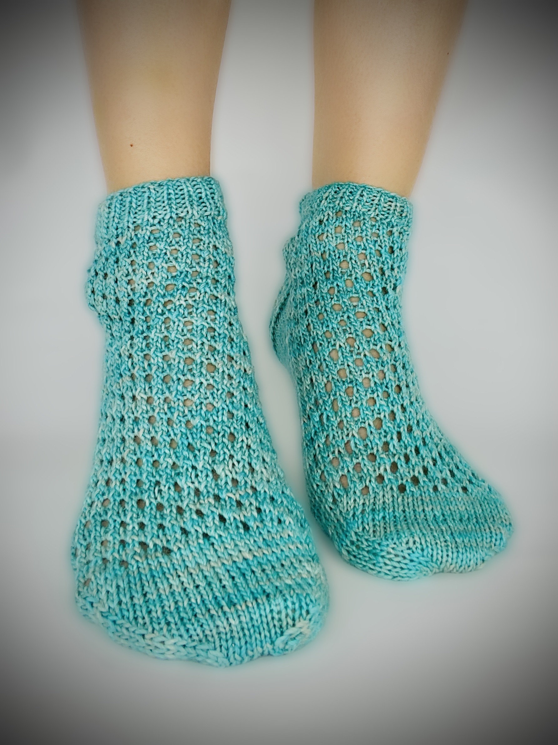 Easy Lace Socks Knitting Pattern, Openwork Lace Knit Socks, Sock ...