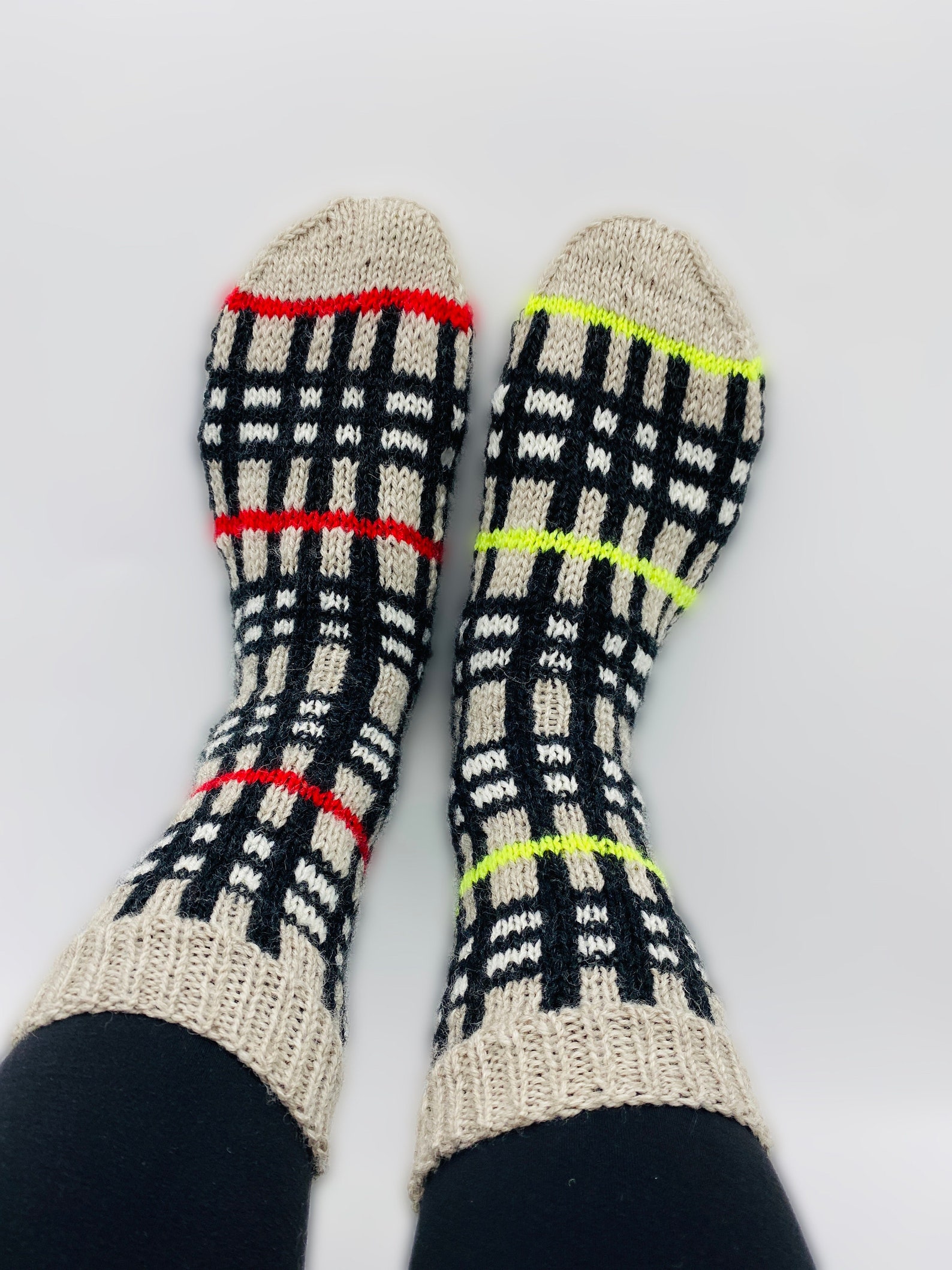 Colorwork Sock Knitting Pattern Plaid - Digital Download - BB Checks - Etsy