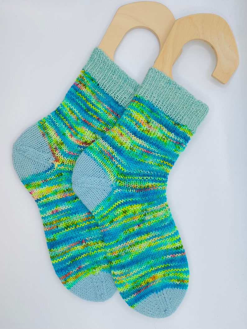 Basic Sock Knitting Pattern to Make Socks From a Tube, Knitting ...