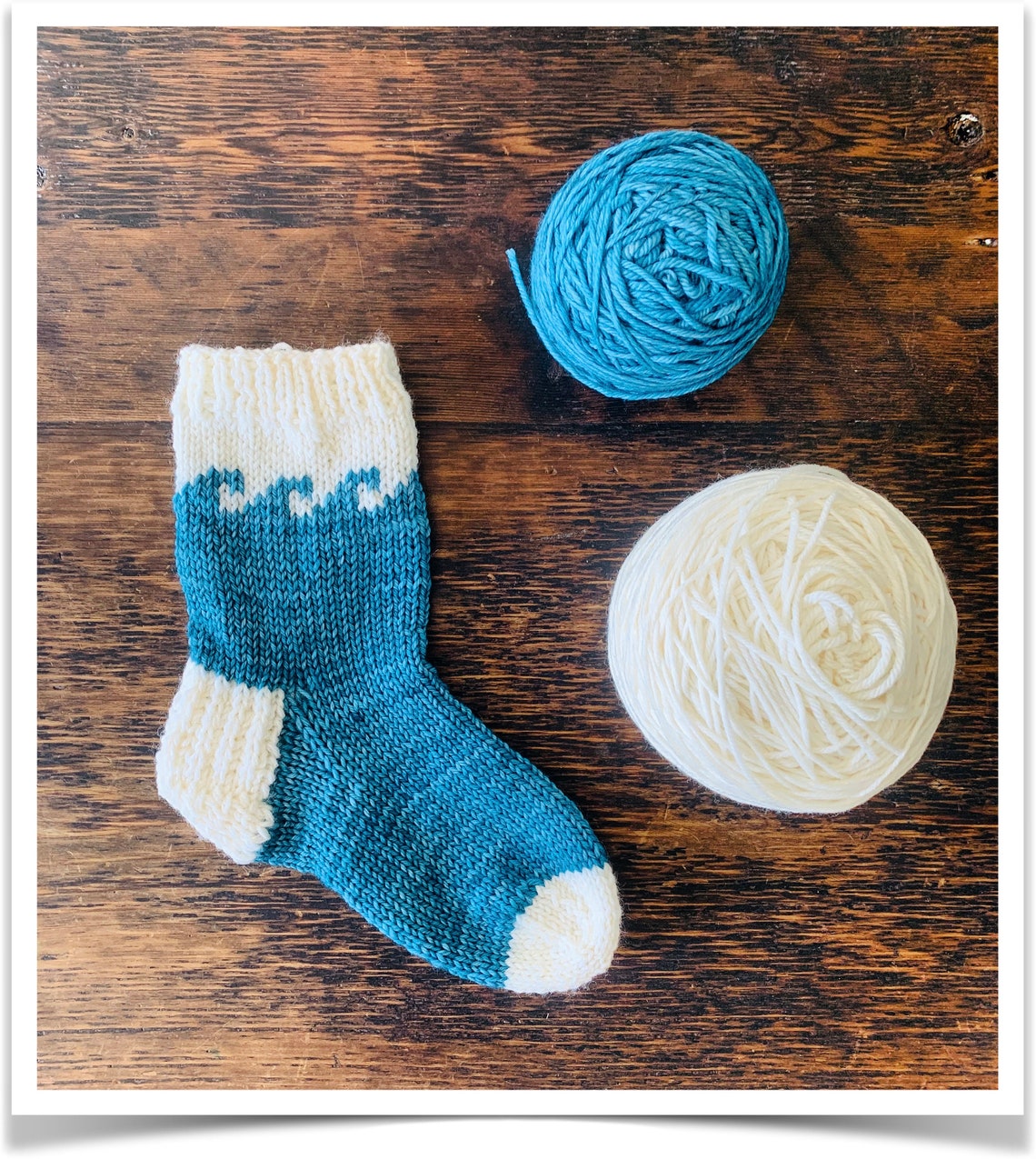 Colorwork Knit Sock Pattern, Sport Weight Wave Design (PDF Download) - Etsy