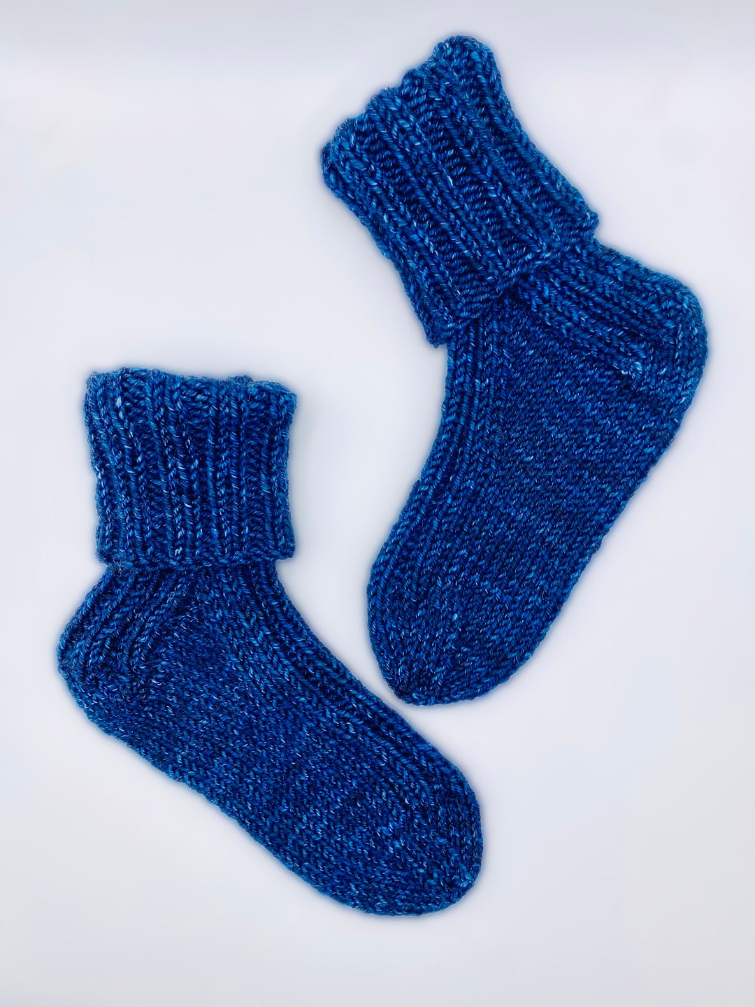 Easy Beginner Sock Knitting Pattern for Cuffed Sock, Ribbed Socks ...