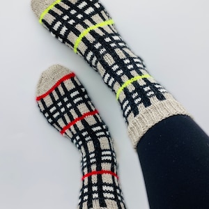 Colorwork Sock Knitting Pattern Plaid - Digital Download - BB Checks - Etsy