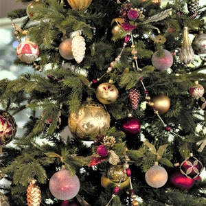 Exquisite Vintage Luxury Garland, Xl 6.5' to 7' Strand, Exceptionally ...