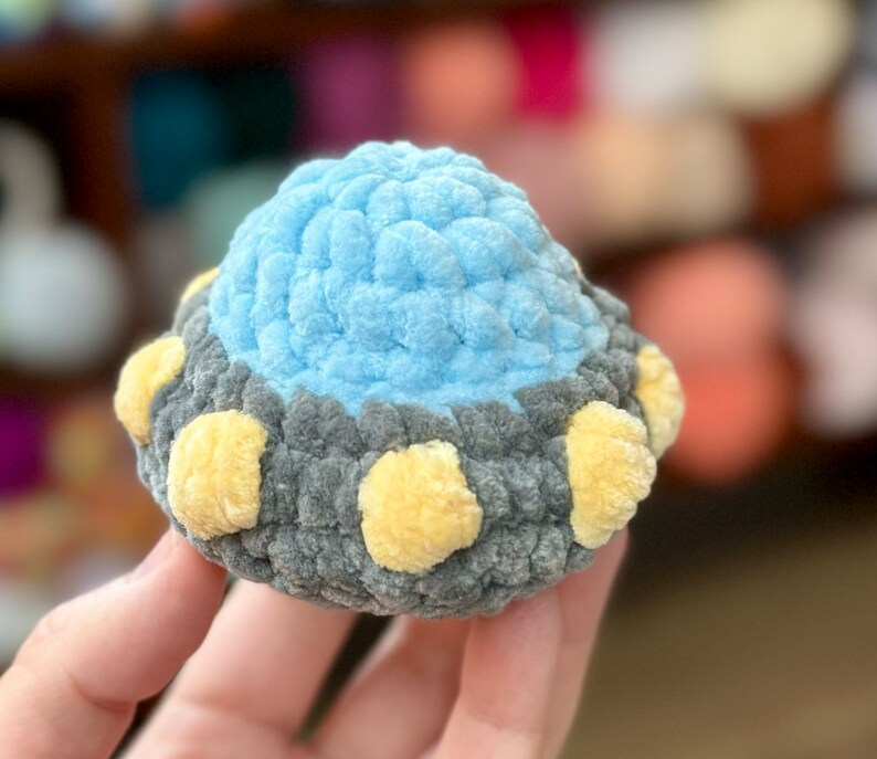 Alien and UFO Little Critters Buddies Pack No Sew Space Crochet ...