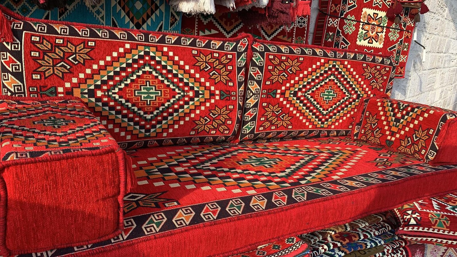 Arabic Style Majlis Floor Sofa Set, Floor Seating Sofa,bohemian ...