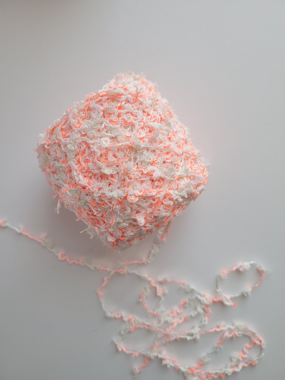 Neon Coral Paper Flag Yarn - Neon Fantasy - Pink, Orange 50 Grams (1.76 ...