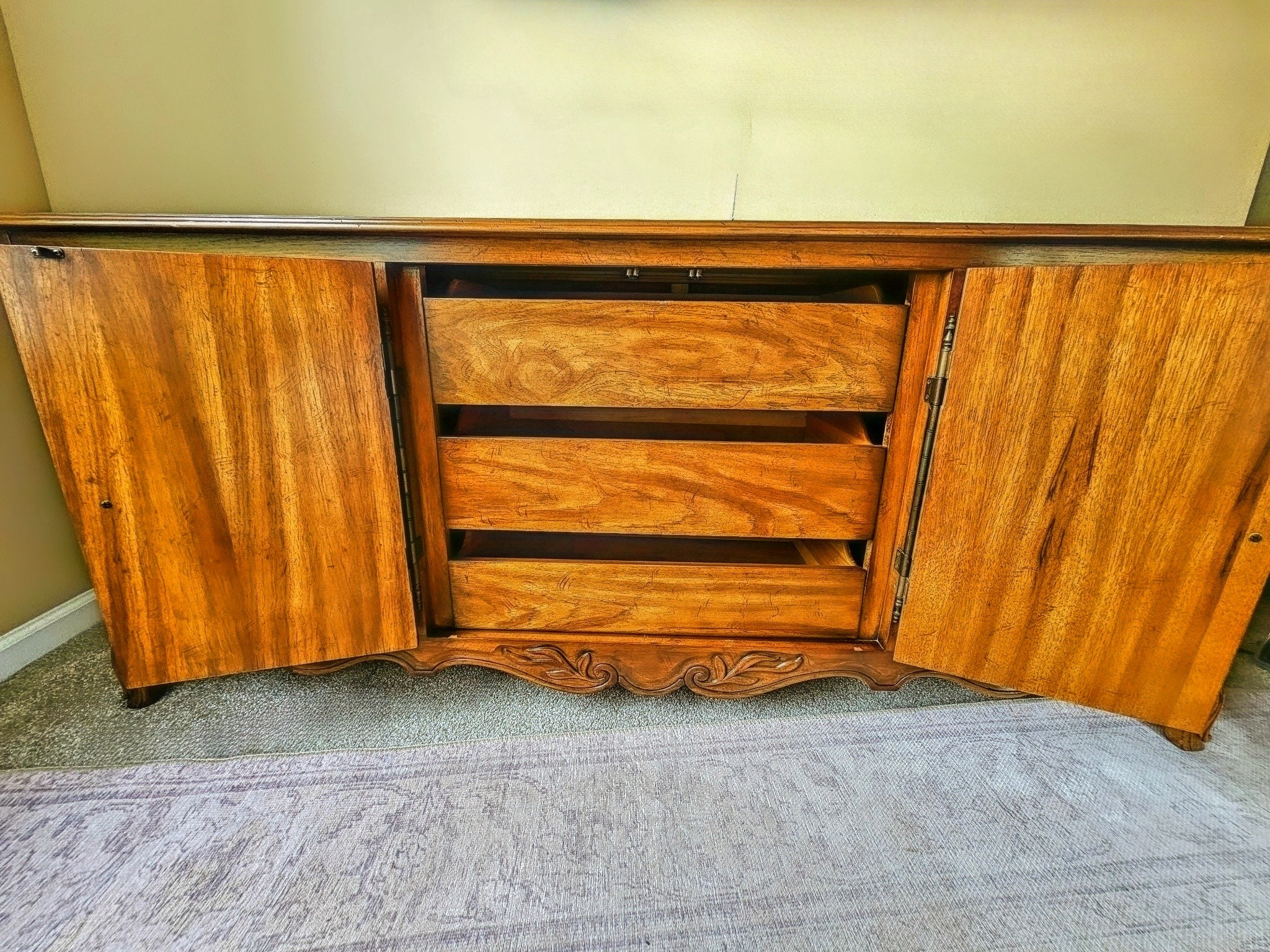 1970s Drexel Heritage Cabernet 9 drawer Dresser French Provincial Standard Wooden Dresser Vintage Drexel Bedroom Furniture Set Etsy UK
