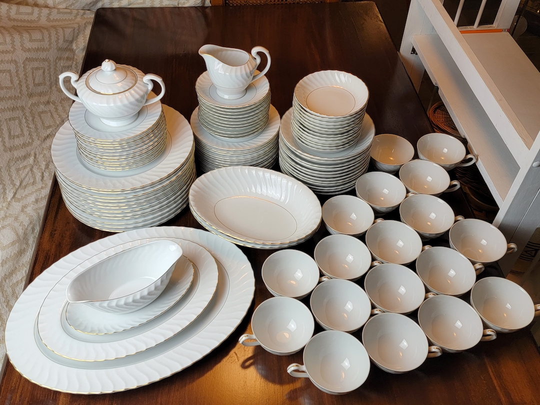 Harmony House Fine China Feat. regency Pattern 3688, 96-piece ...